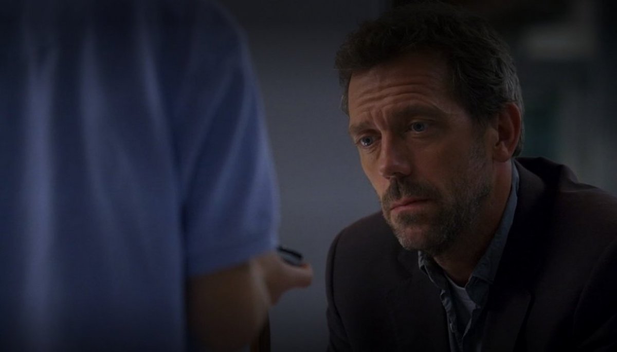 Dr. House Temporada 3 Capítulo 4: Líneas en la arena | TVN