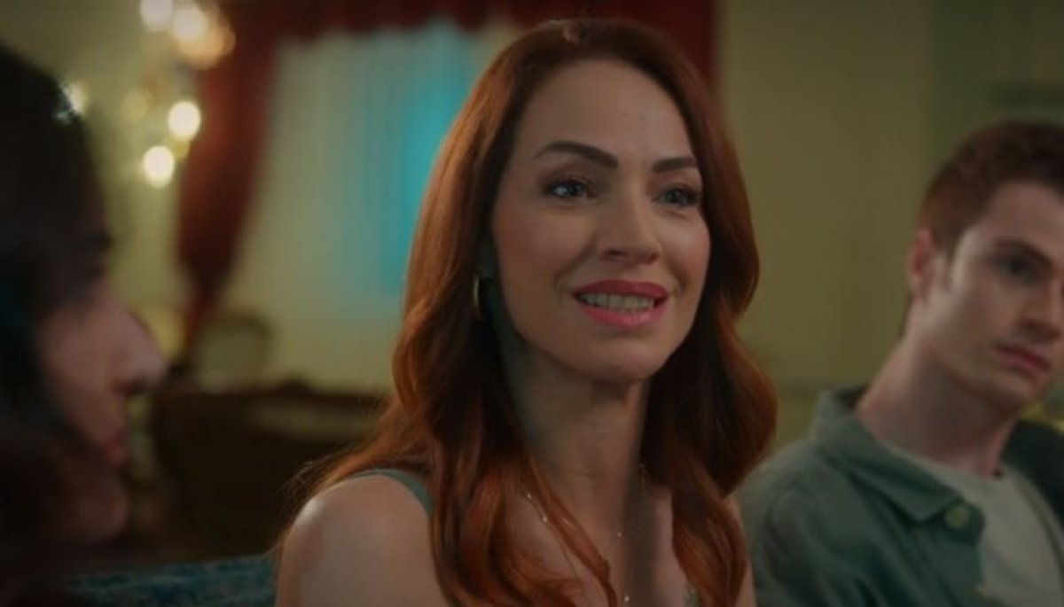 Todo por mi familia: Sengul lleva a Elif a casa de Ayla | TVN