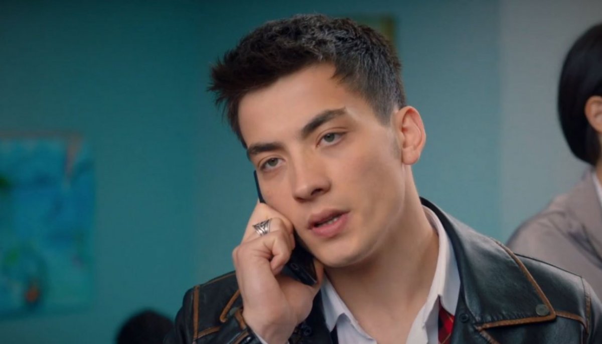 Todo por mi familia: Sarp hace de las suyas | TVN