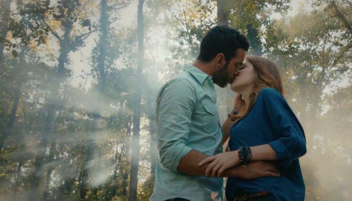 El beso de Defne y Omer: Revive el capítulo de este miércoles de "Amor ...