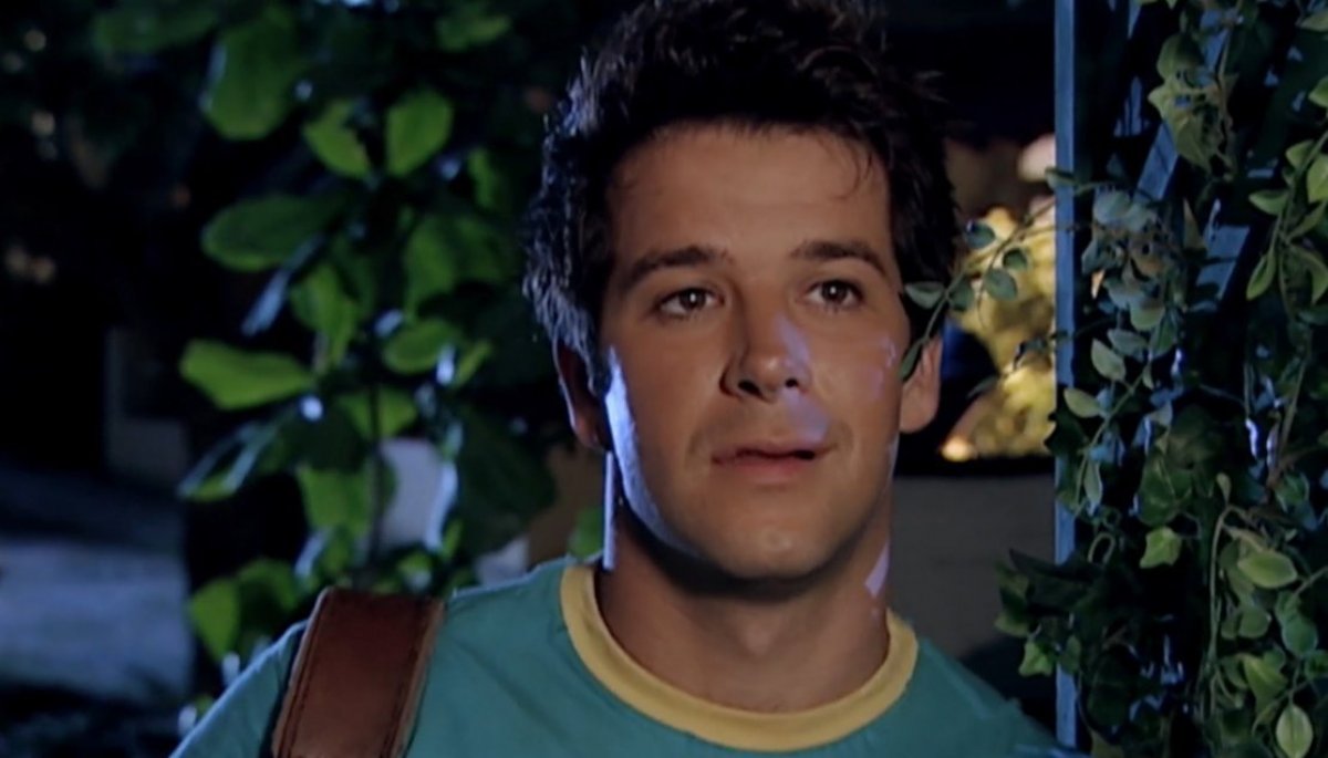 Leo busca su casa: Mira el avance de este martes de "El Clon" | TVN