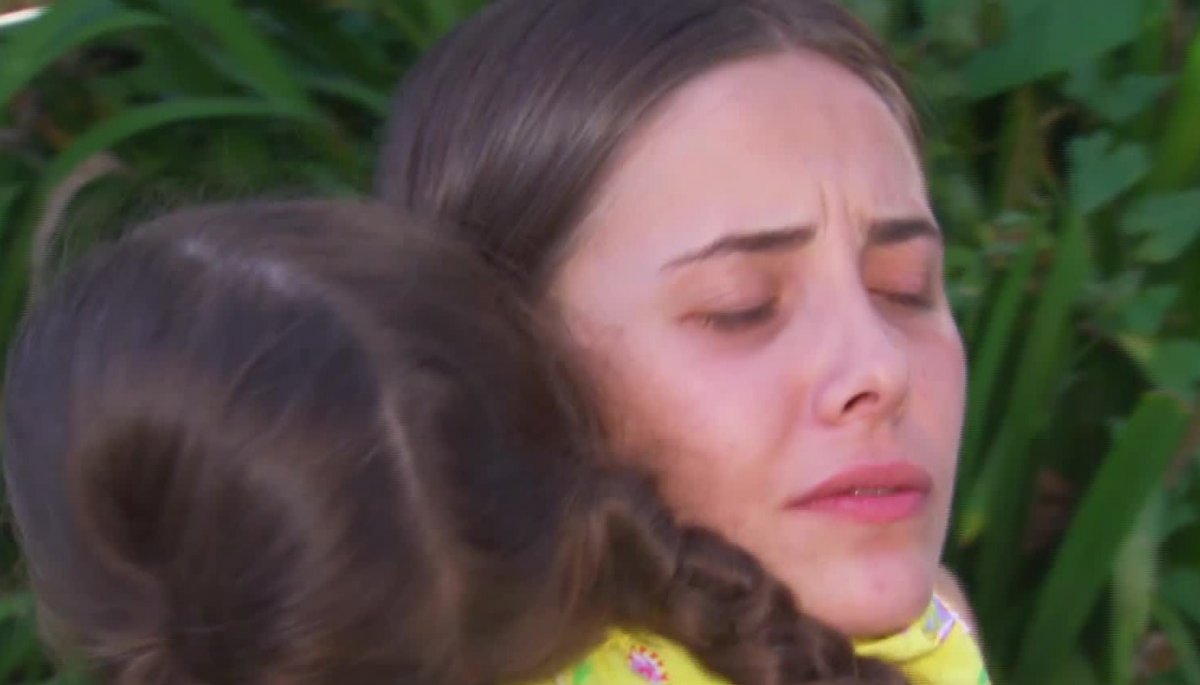 Elif en TVN: Ella es Melek | TVN