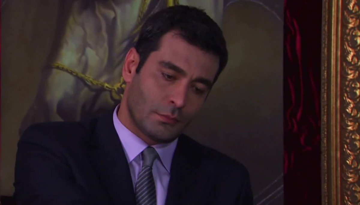 Elif en TVN: Él es Kenan | TVN