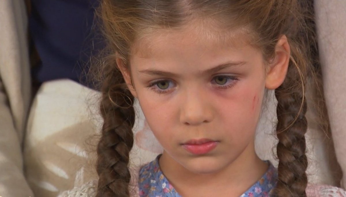 La respuesta de Elif: Mira un adelanto de este martes de "Elif" | TVN