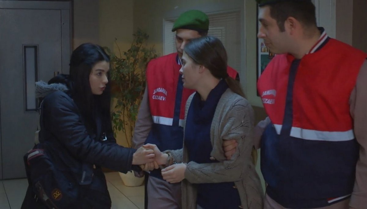 La urgencia de Melek: Disfruta del capítulo de este jueves de Elif | TVN