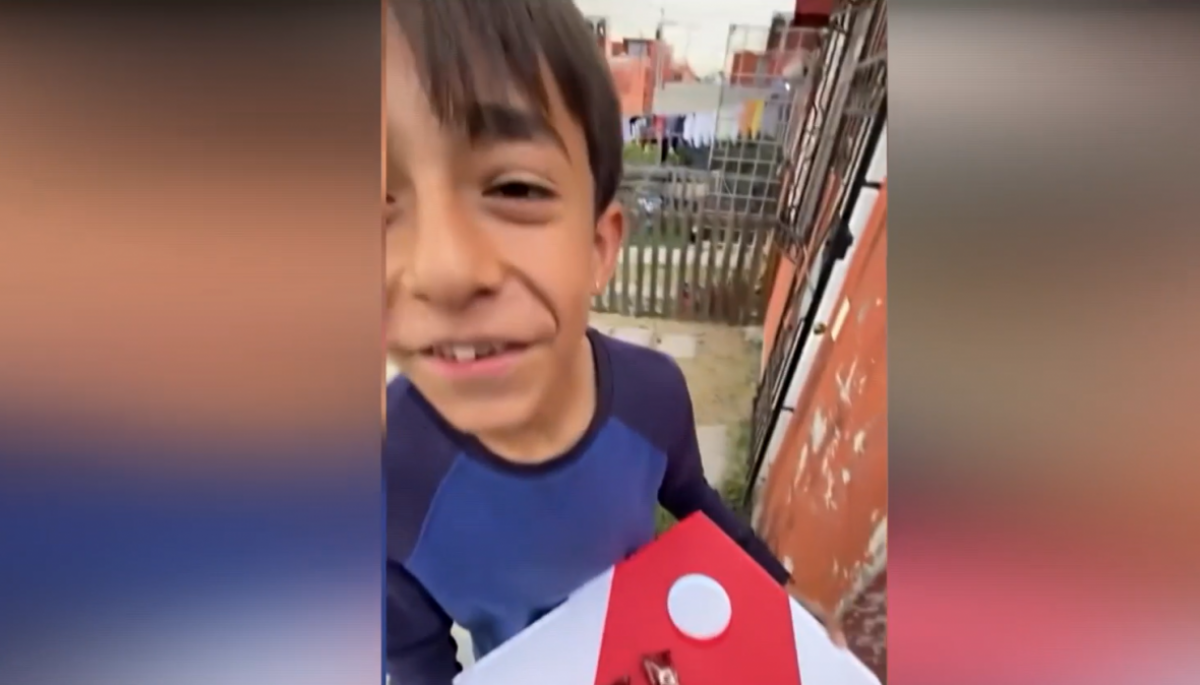 Simón nos presenta el viral del momento: "Ya llegaron las pipshas" | TVN