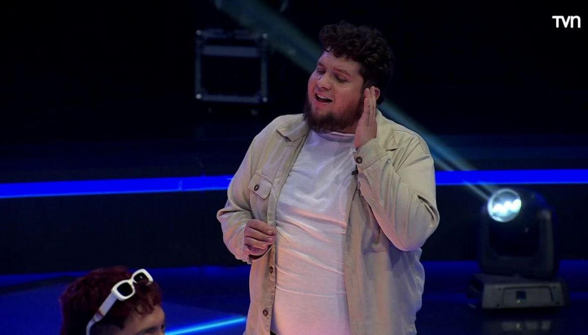 "Shakiro" busca conquistar a participante con su talento | TVN