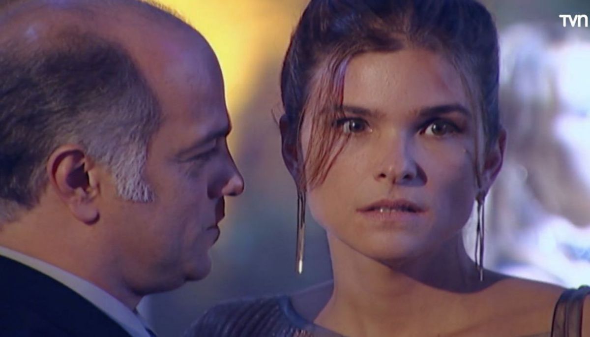 El beso de Alicinha: Revive el capítulo de El Clon | TVN