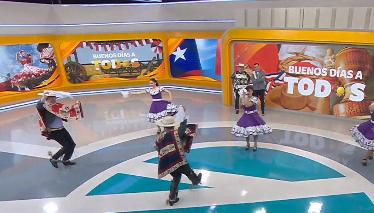 ¡Nunca es tarde! Aprenda los pasos básicos de la cueca | TVN