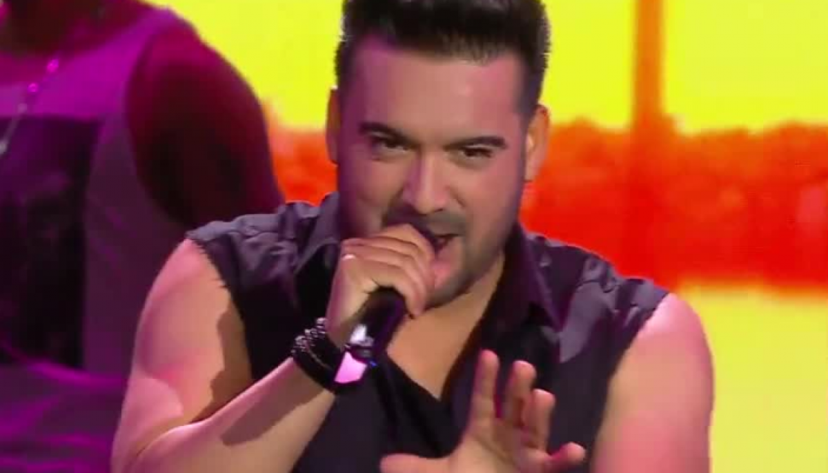 Luis Fonsi con "Despacito": El hit que rompió todos los récords | TVN